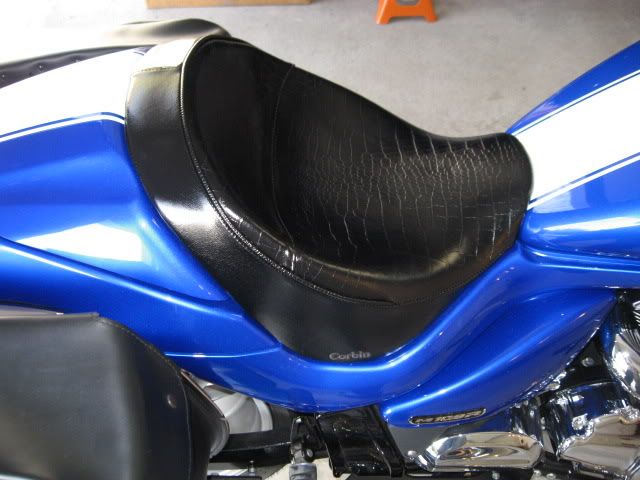 Should I dye my Corbin seat? | M109 Rider Forums