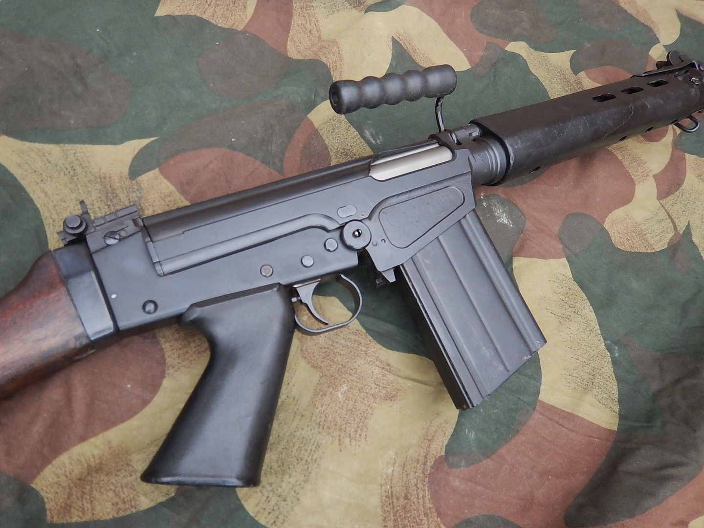 Original South African R1 FAL with hidden message in HG... | The FAL Files