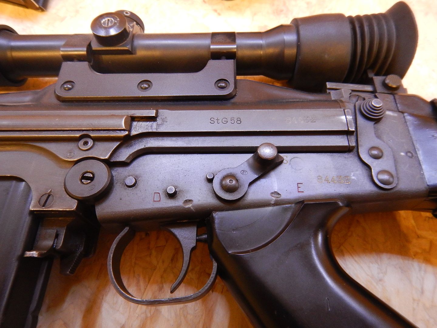 How to ID STEYR STG58 dustcover | The FAL Files