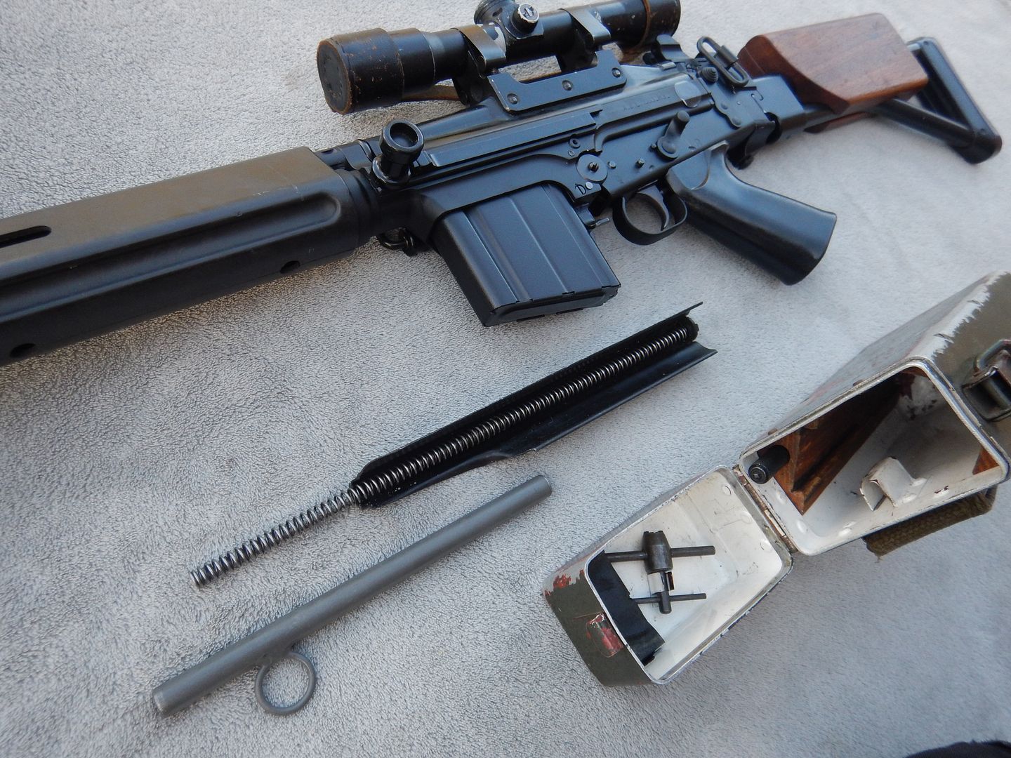 Belgian Army M3 FAL sniper, unique special tool... | The FAL Files