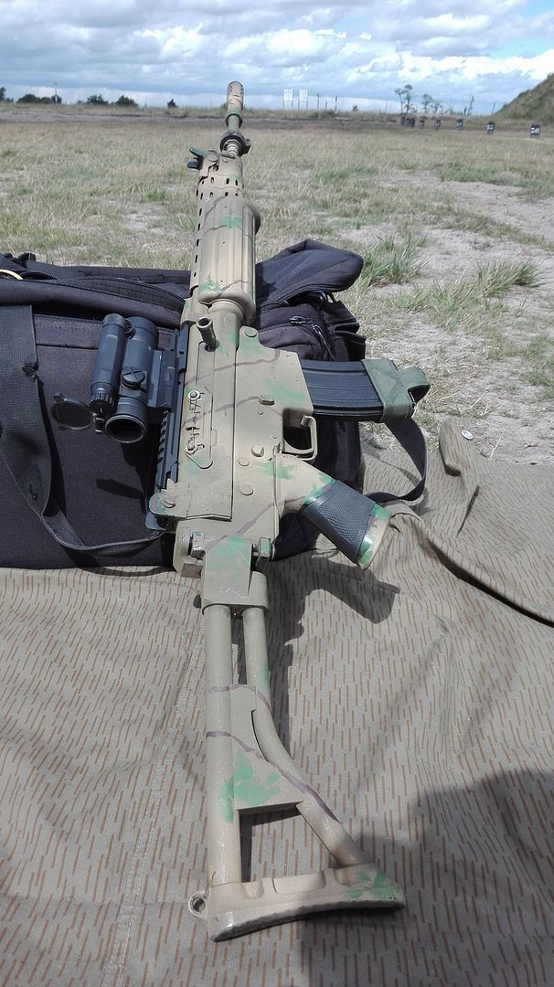 SHOOTING: Belgian Army FN FNC M3 versus original indonesian Pindad SS1 ...