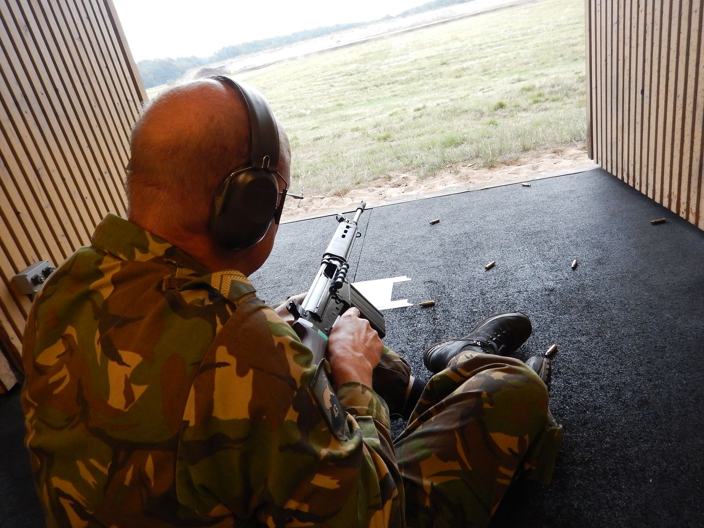 The Dutch fire the FN FAL for the last time (Worth a read) > General ...