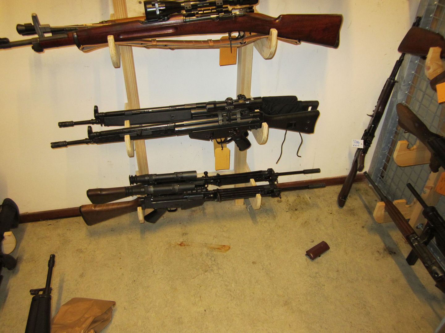 Technical data+Pics from original Dutch Army FAL(s) + AI KRR 62-scope ...