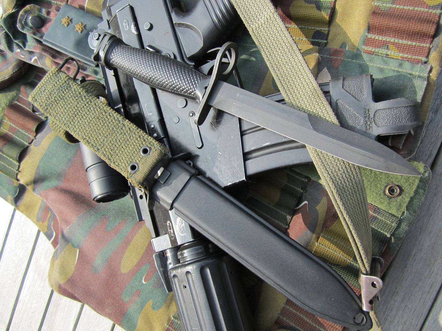 #11 Auction rare FN FNC bayonet, Belgian Army 1986 Army contract | The ...