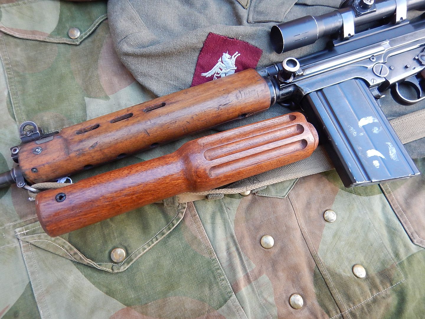 Ends @ D-day18.50hr Paco Rare Mint FN FAL T48 onepiece wooden handguard ...
