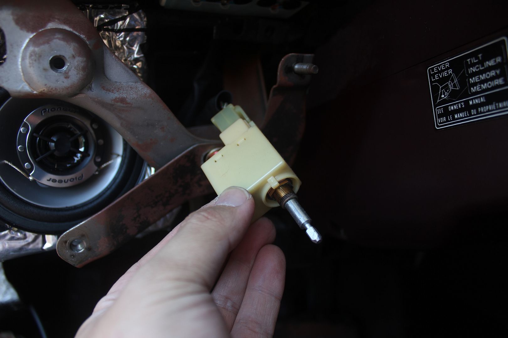 DIY - MX73 Front Driver Side Speaker | Toyota Forum