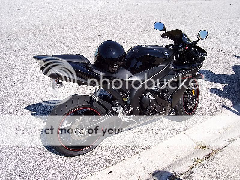 Blacked Out R1 | Yamaha R1 Forum: YZF-R1 Forums